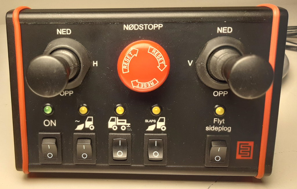 Styrepanel modulbasert front-/sideplog Ferdig vare - Egil Eng